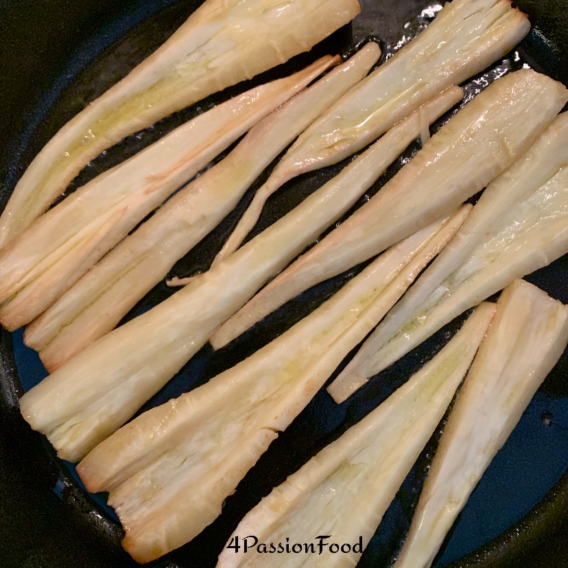 Parsnip confit with pickled currants. - 4passionfood - English